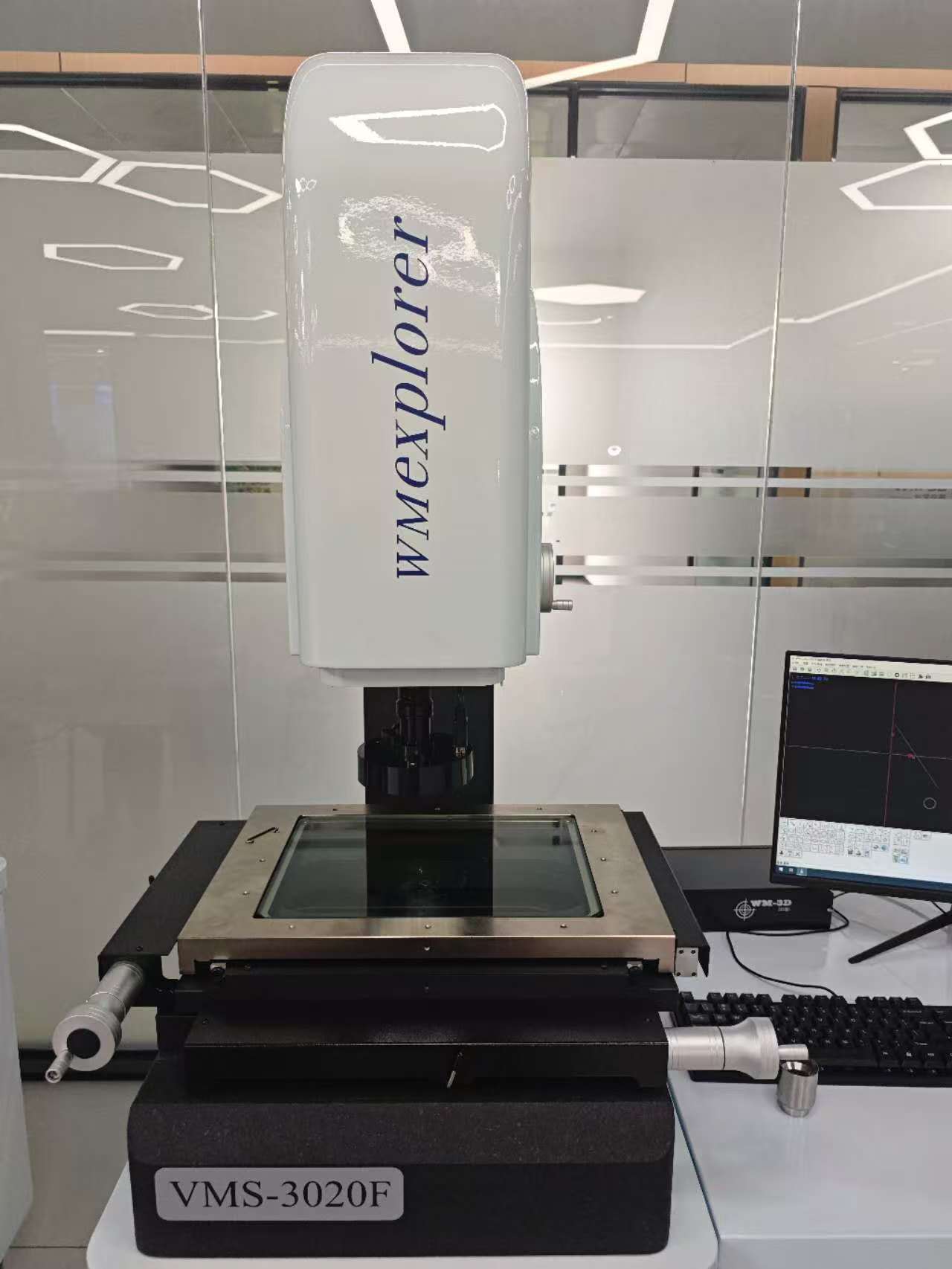 Manual Coordinate Measuring Machine integrated with ISO9001 certified ...